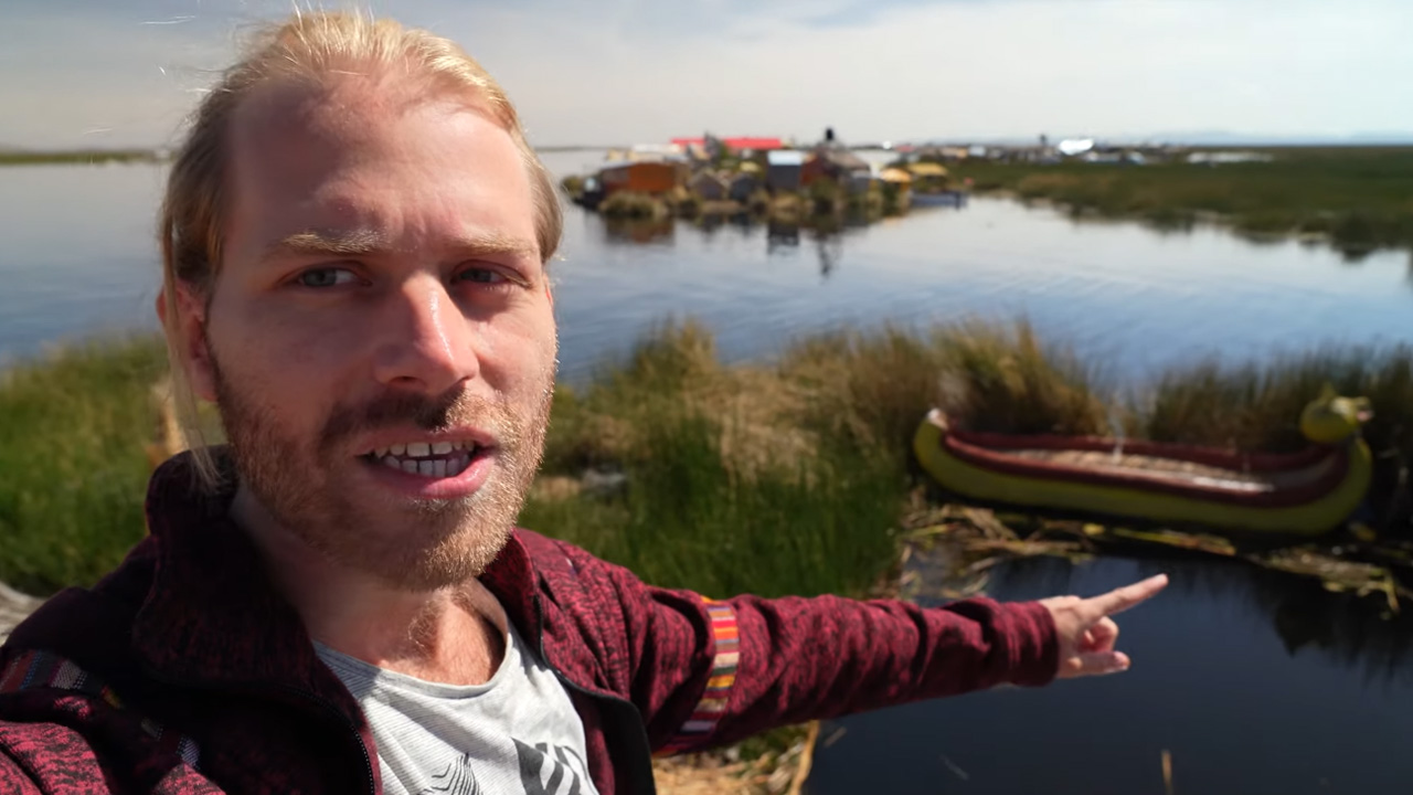 Discovering the amazing floating islands of Lake Titicaca Peru