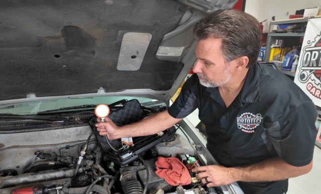 Mechanic says even a simple car battery swap now needs scan tools ...