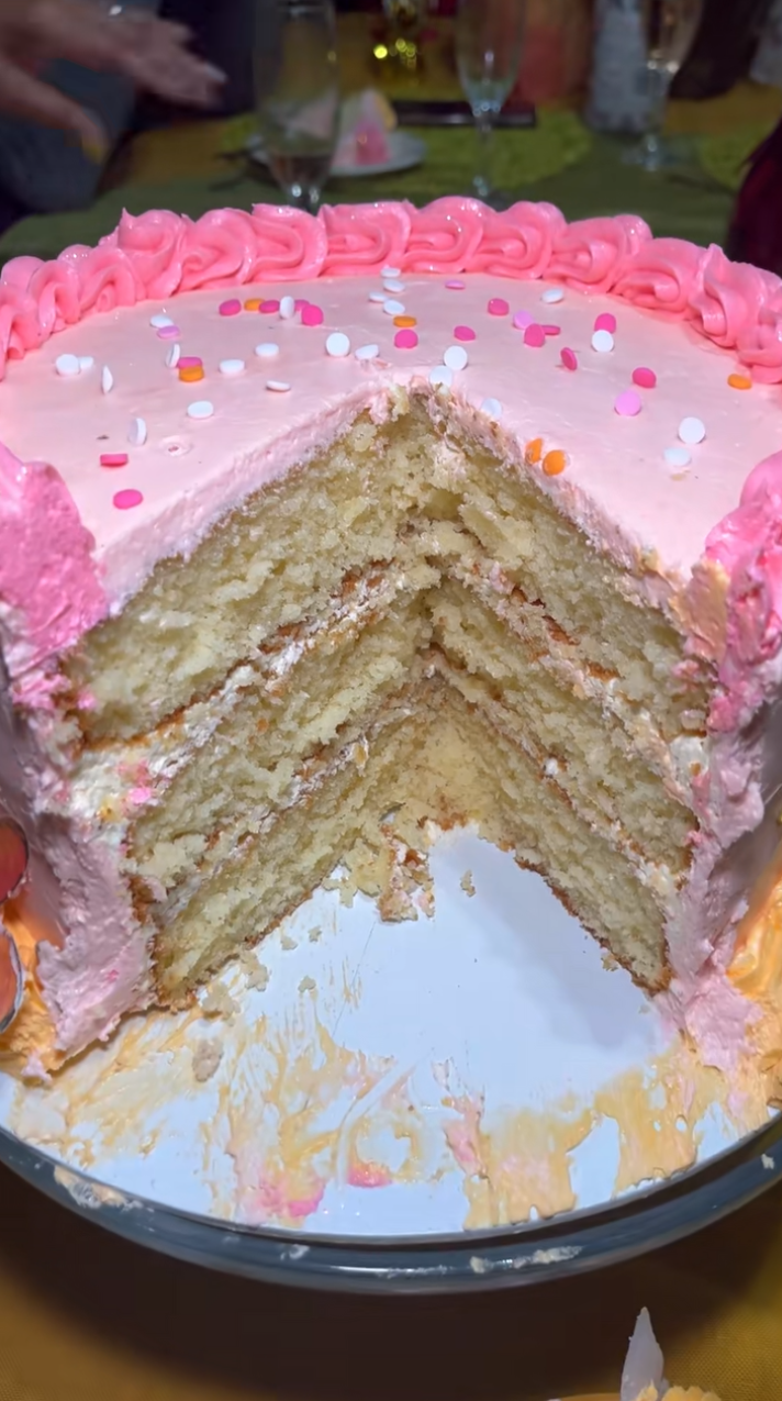Classic vanilla cake made simple at home