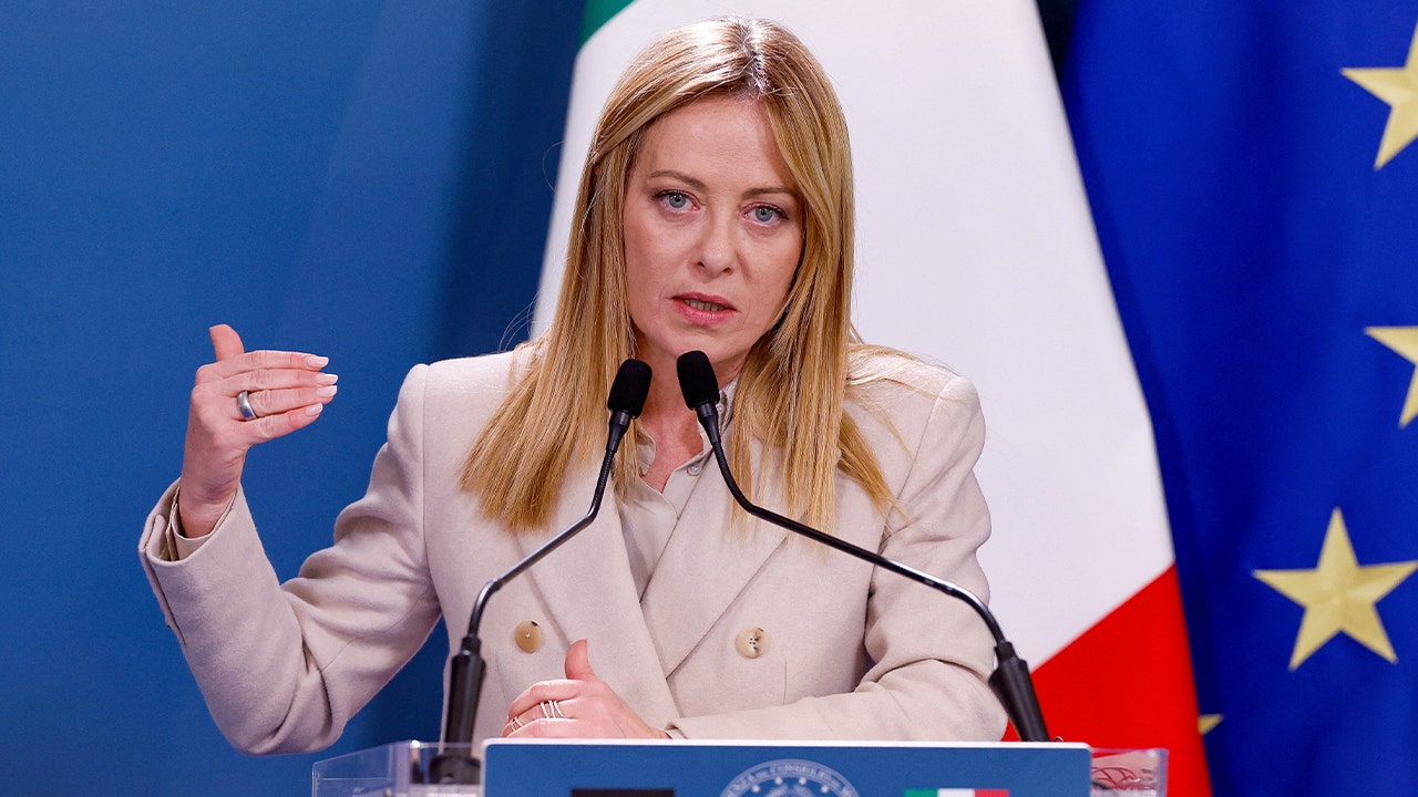 Italian PM pushes foreign student cap in classrooms, burqa, niqab ban ...