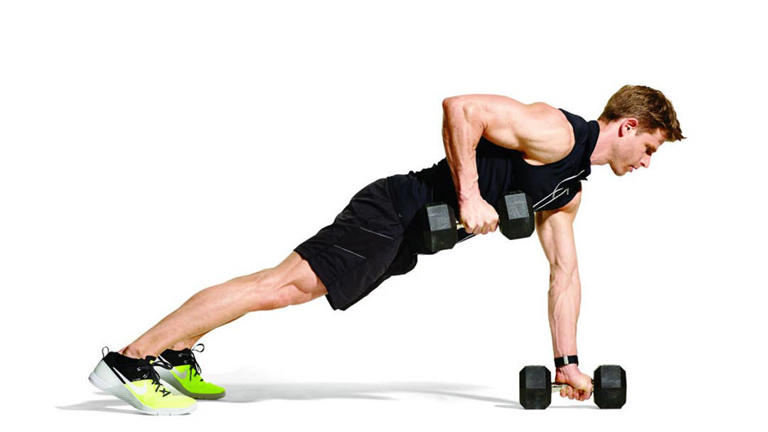 The 2-in-1 dumbbell exercise that builds upper-back size and carves ...