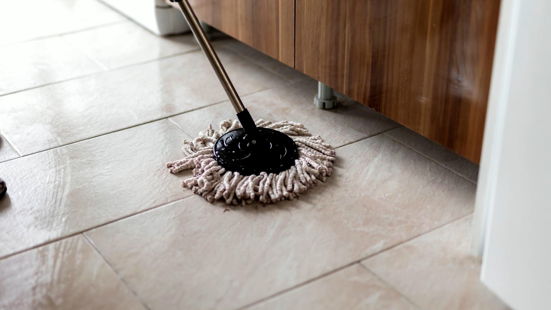 What you should avoid when cleaning your floors