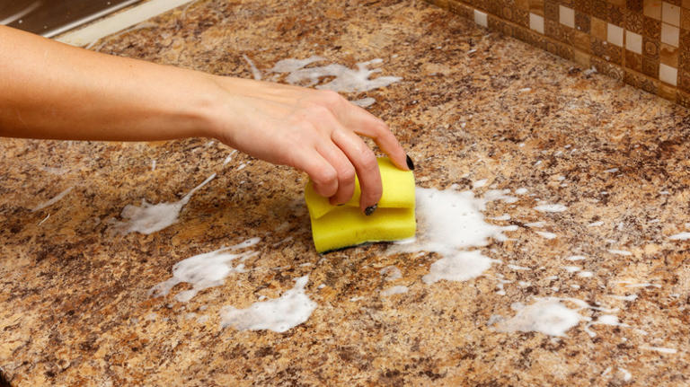 Deep clean vs regular clean: How and when to use each method