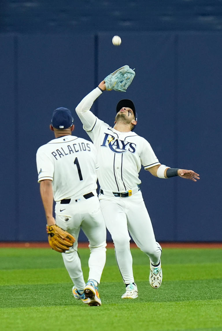 Small-ball Rays beat the sloppy Yankees 5-2 for a 2-0 lead in AL ...