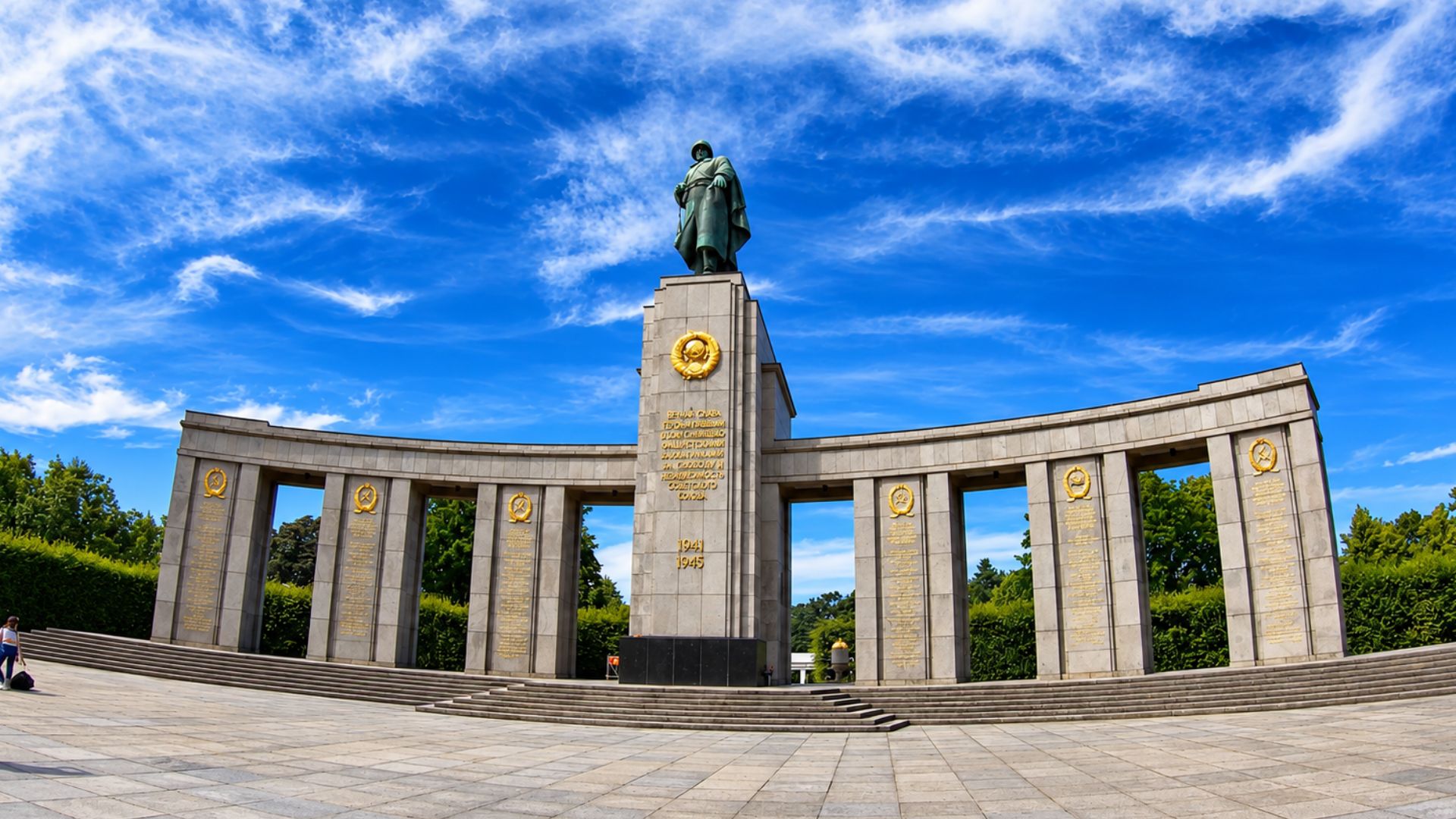 What makes this Tiergarten memorial so monumental?