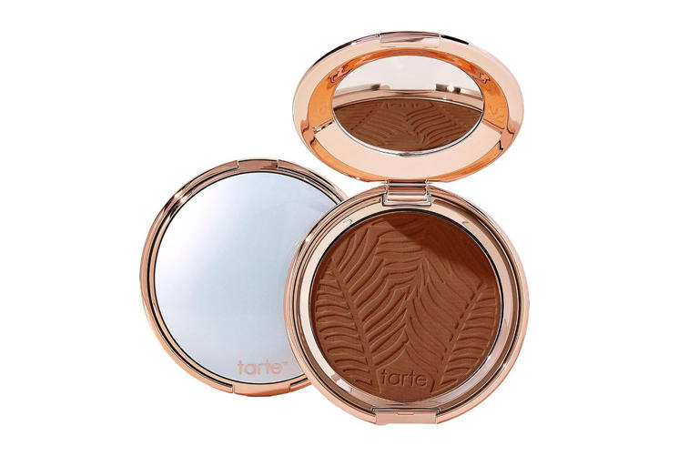 Shoppers love this $22 miracle in a tub powder foundation that makes ...