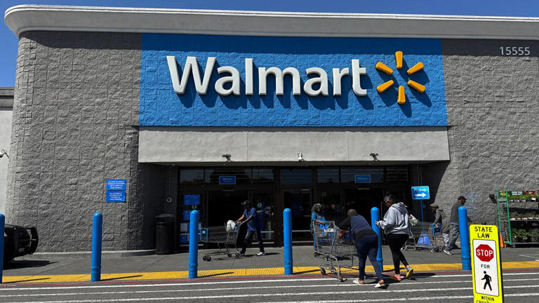Walmart has a very strong garment rack on sale for just $37