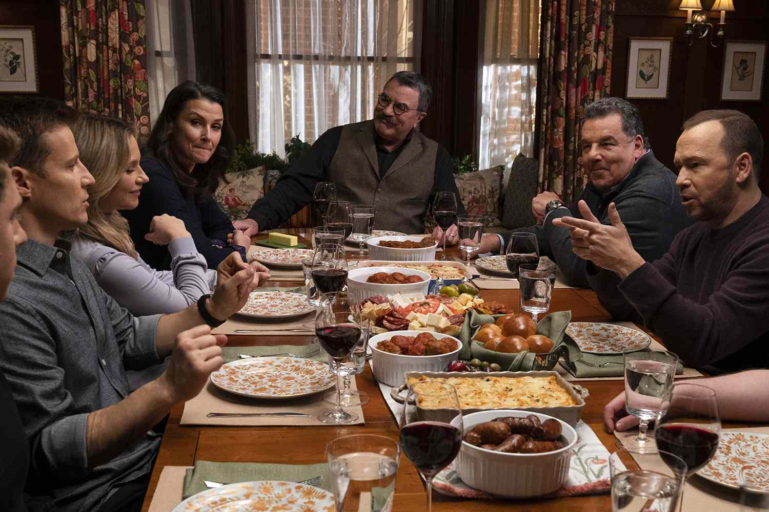 Donnie Wahlberg recalls decision to play iconic first Blue Bloods ...