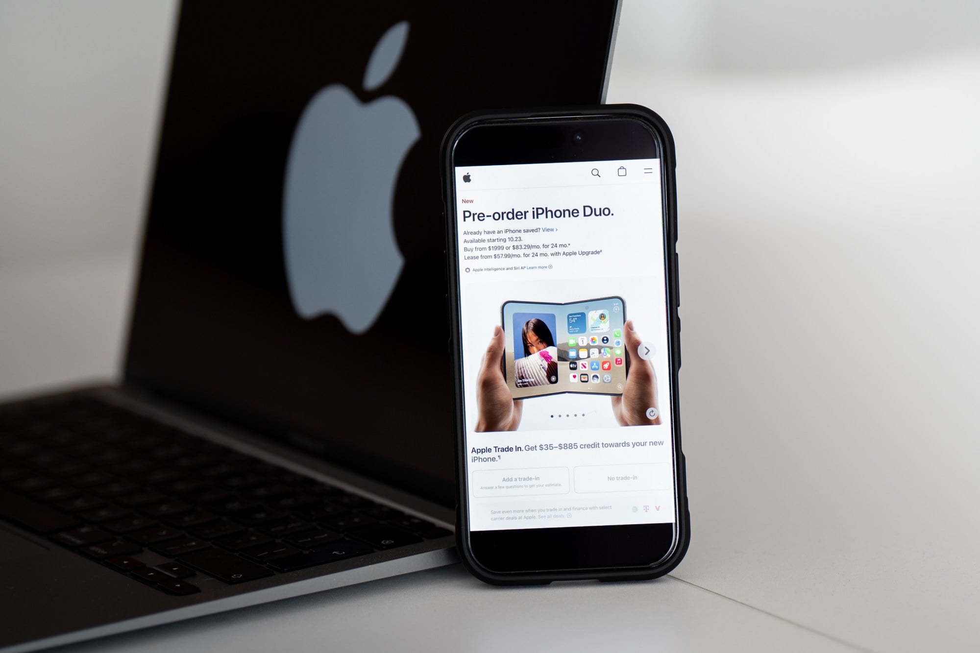 Police urge Apple to fix security after 110 reports of fraud over ...