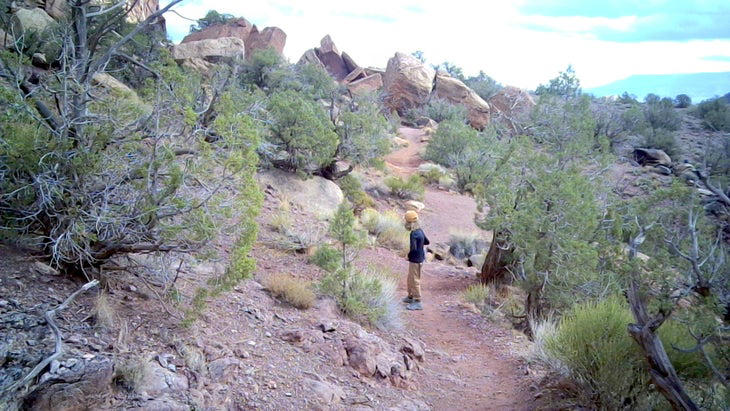 I ditched my smartphone. Could this $30 keychain camera save my hiking ...