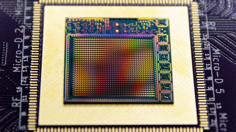 World-first brain-inspired smart chip studies 1 million plasma samples ...