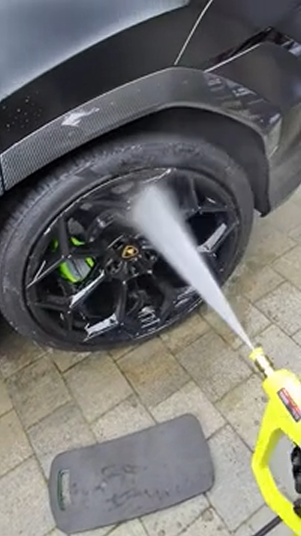 How mobile car detailers transform vehicles throughout the day