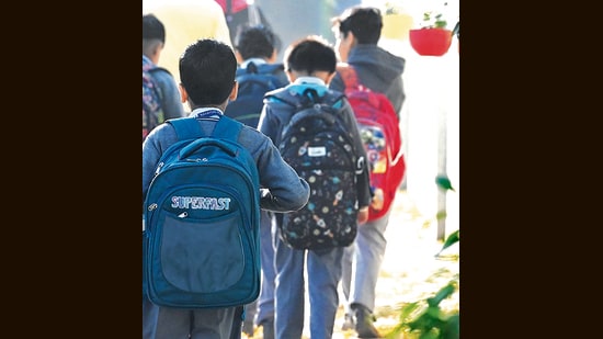 Pune Districts Sex Ratio At Birth Falls To 882 Down From 895 In 2025