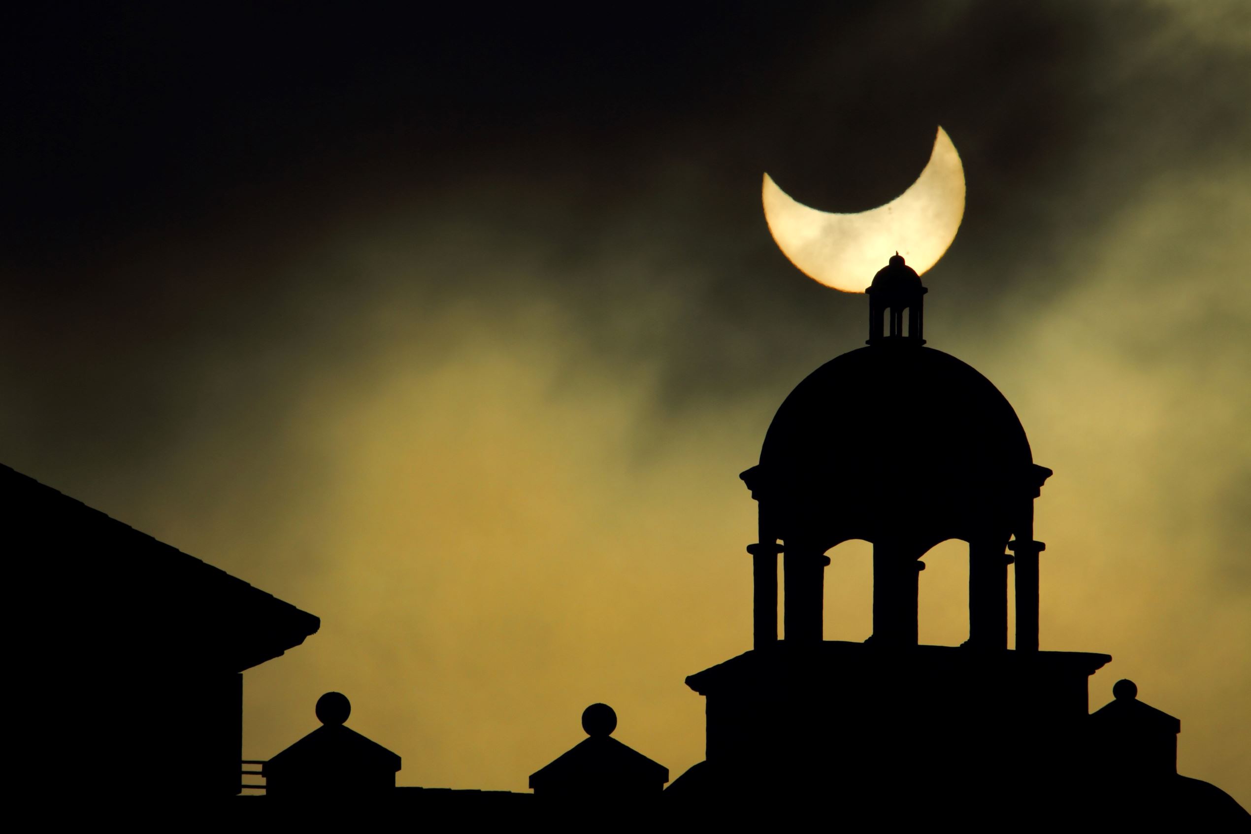 30 epic eclipse photos