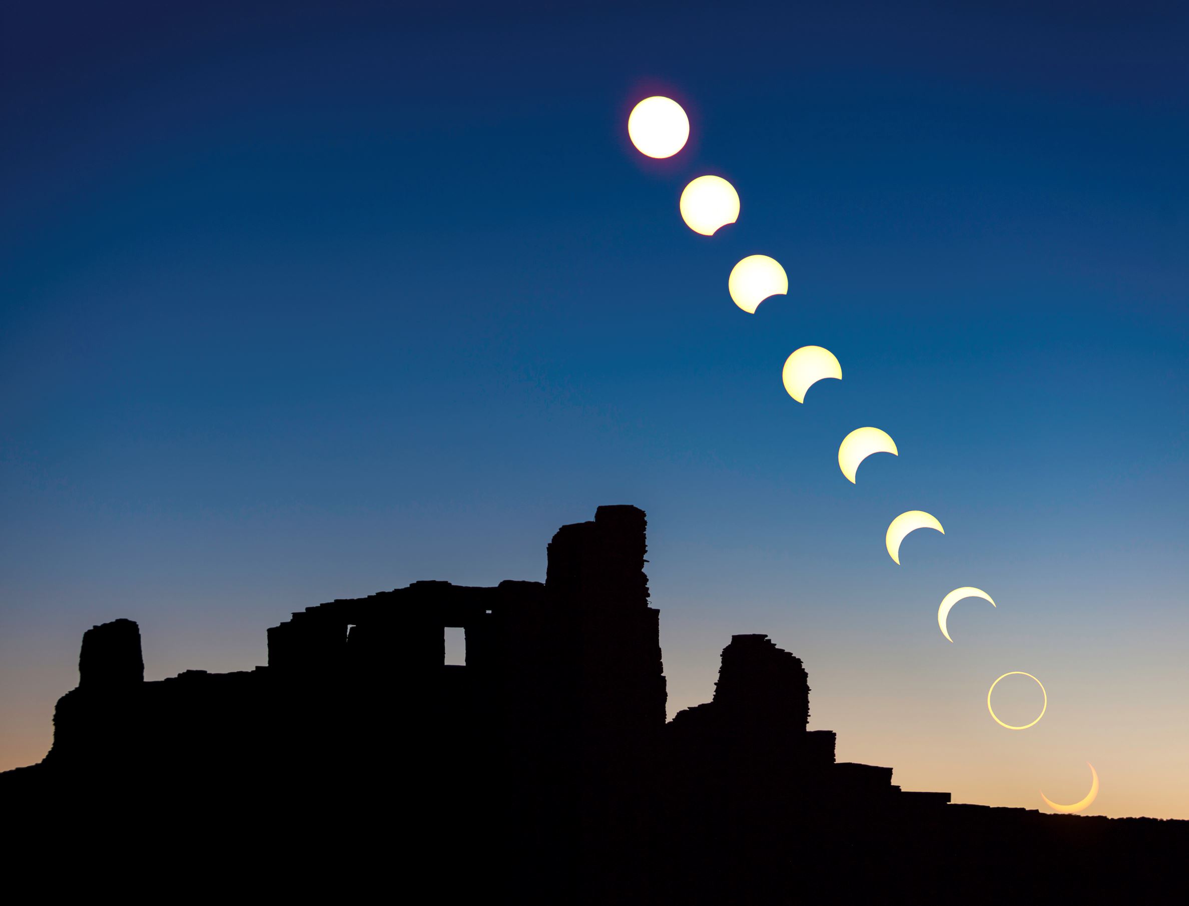 30 epic eclipse photos