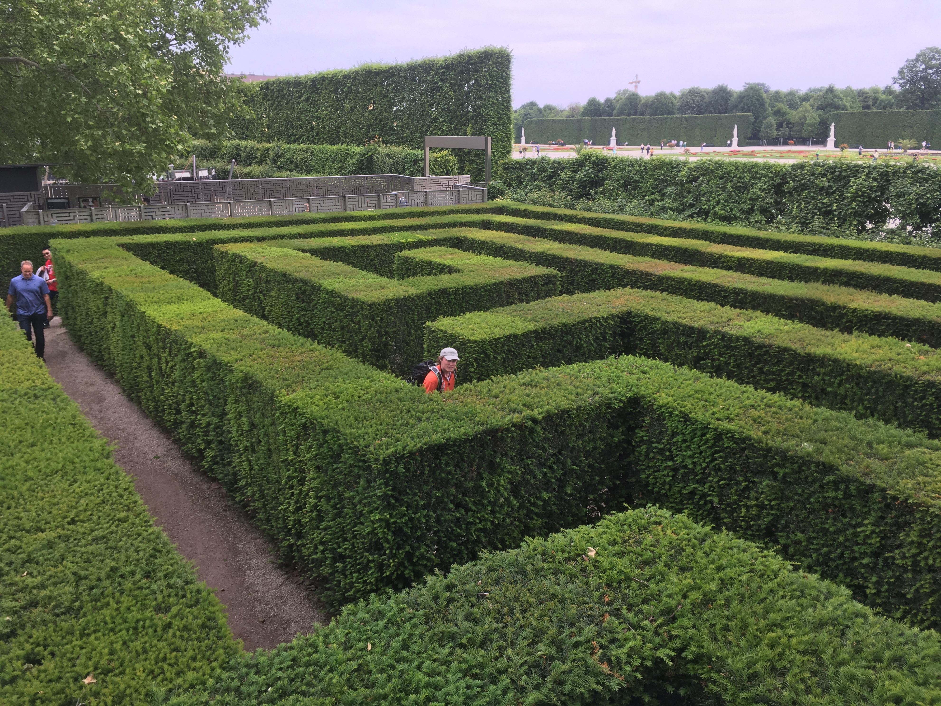 10 of the coolest mazes you can visit