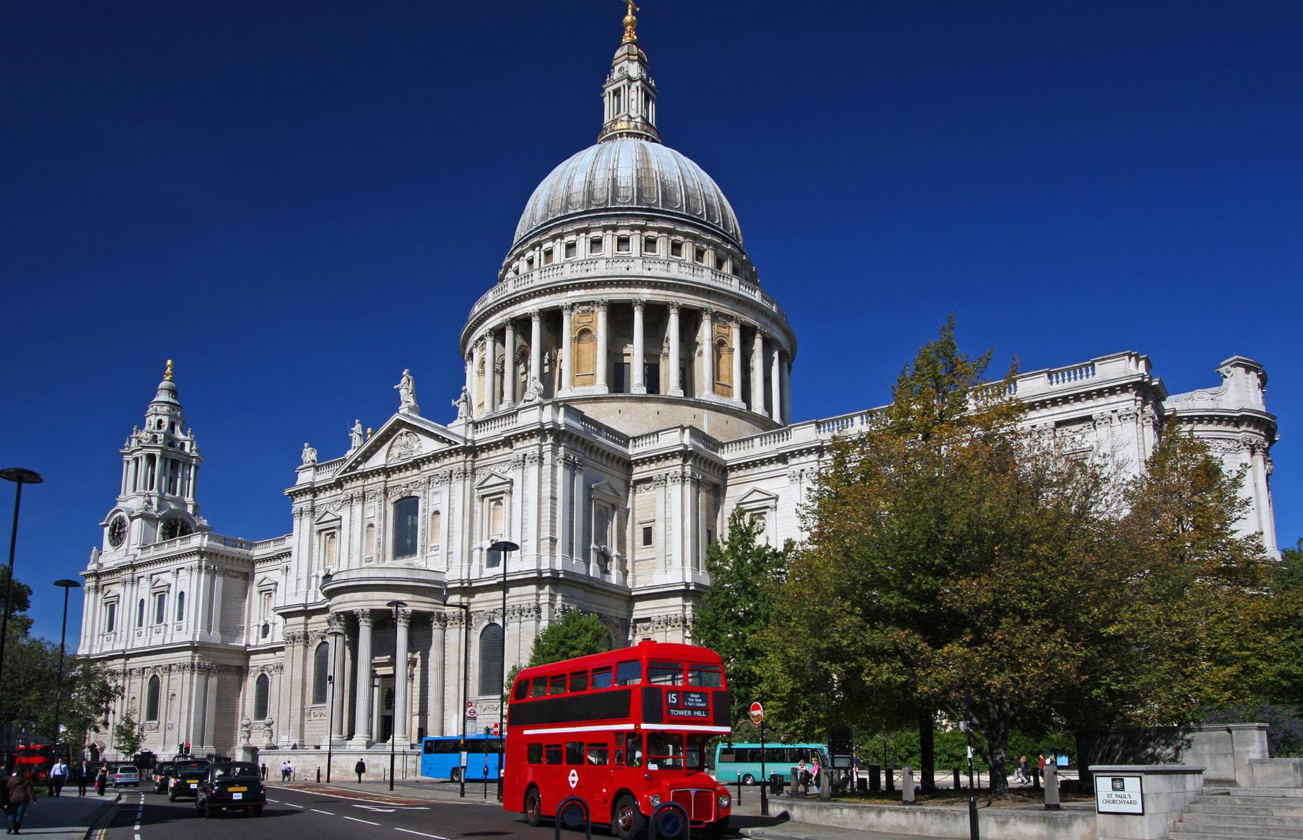 See the world's most breathtaking cathedrals ever built