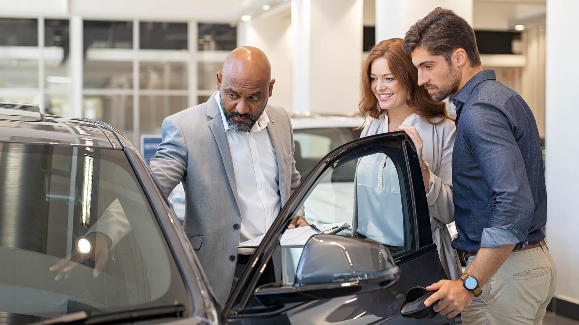 28 Tips for Negotiating With Car Dealers