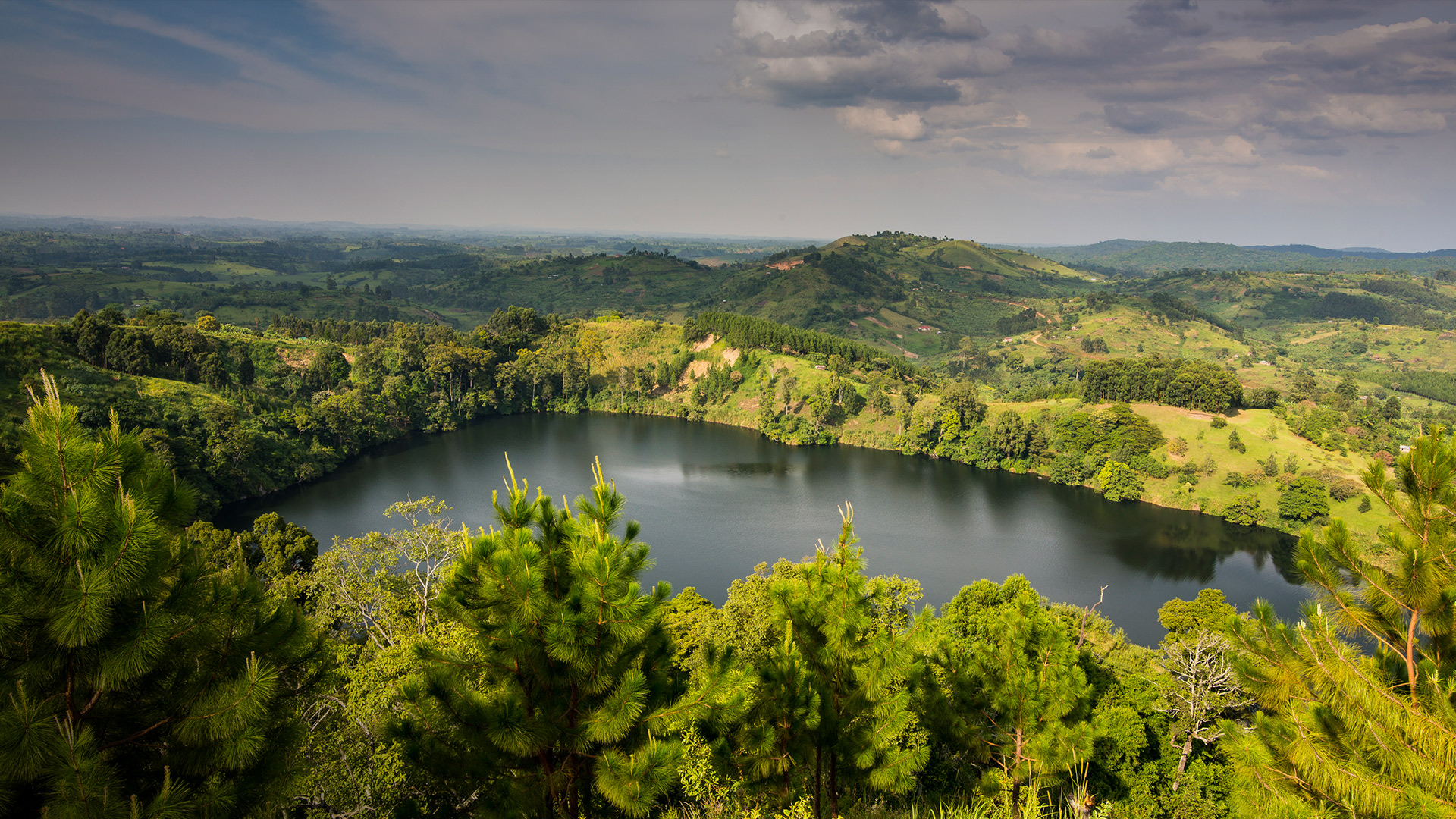 Beautiful lakes around the world