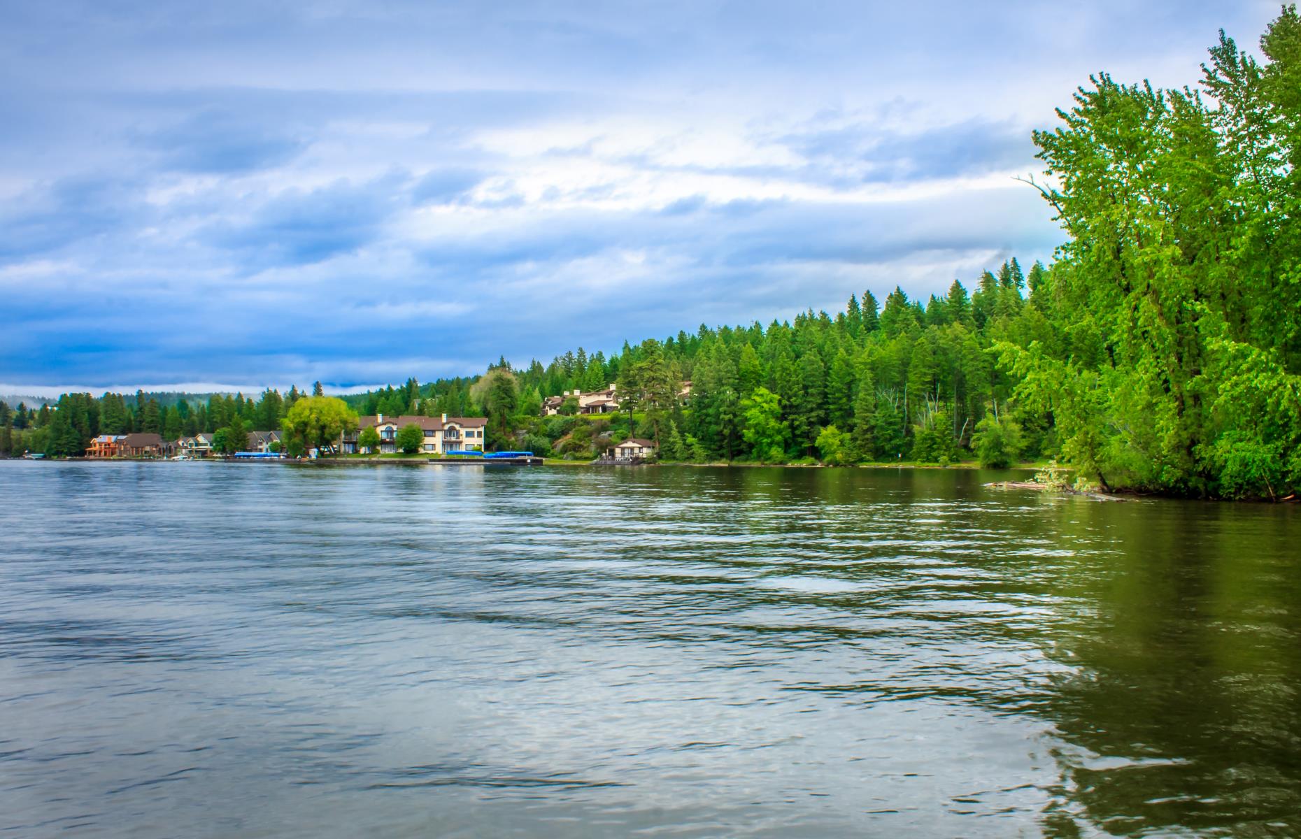 Discover the most charming lakeside town in every state
