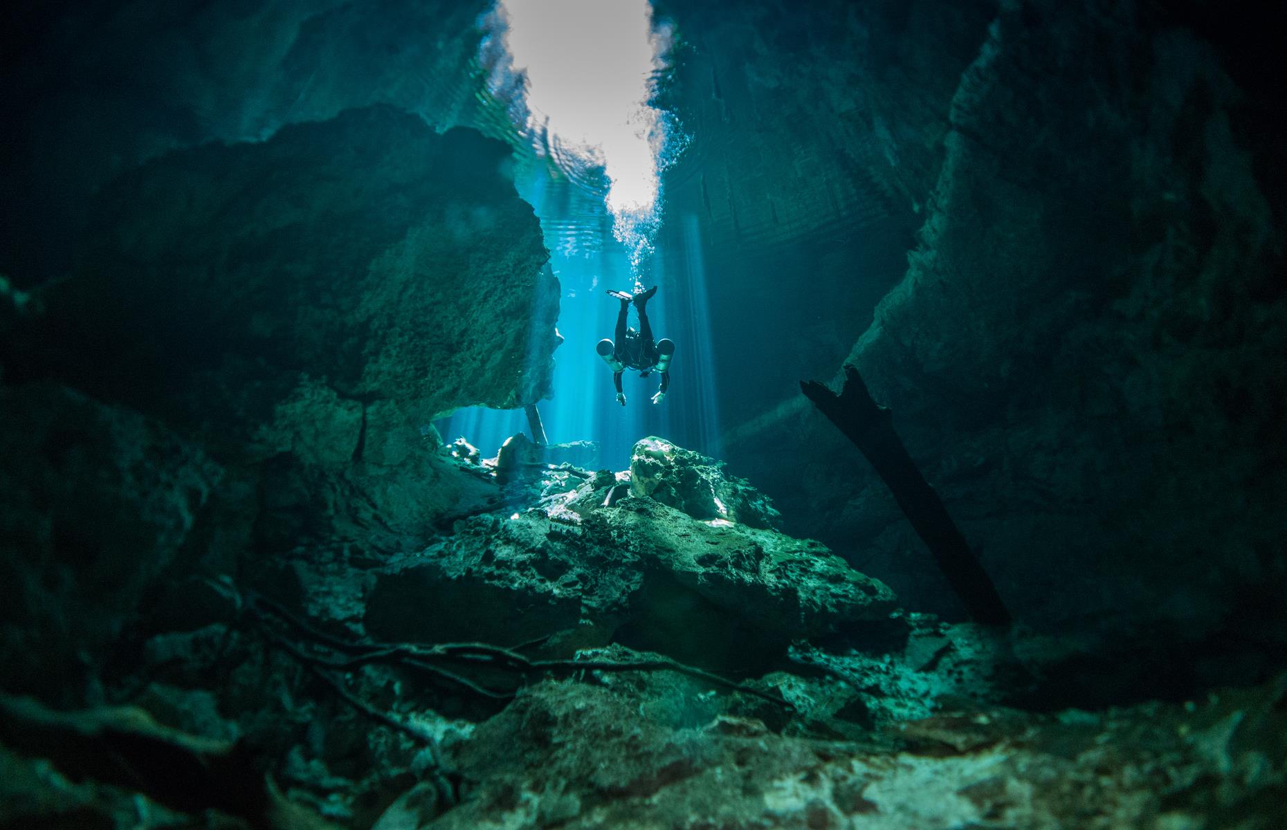 The world's most dangerous destinations only for fearless travelers