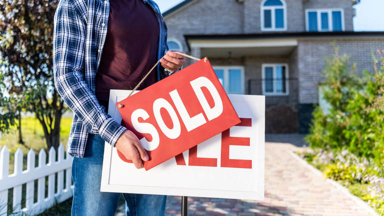 1031 exchange rules: How to defer taxes when you sell investment property