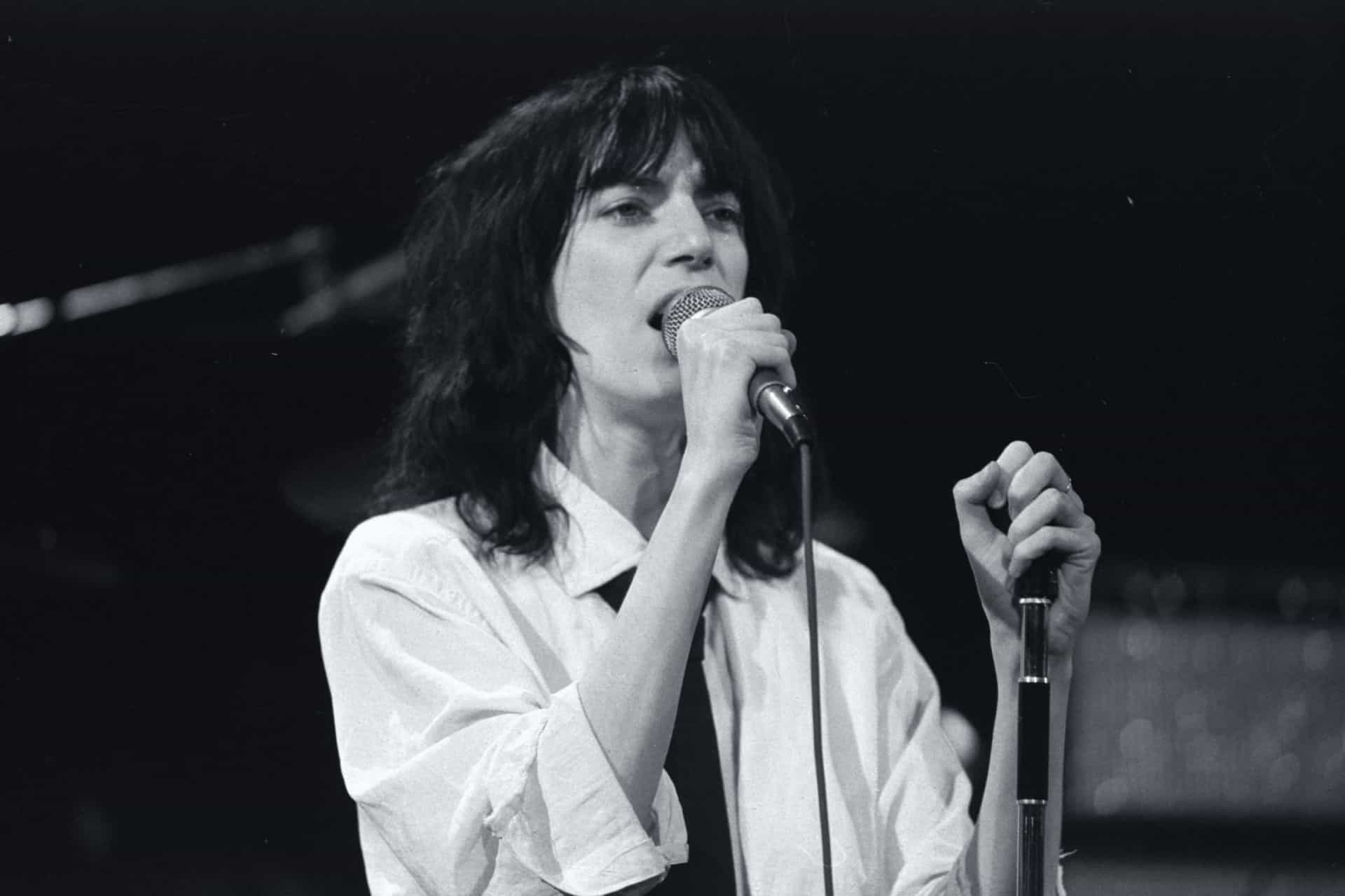 Famosos que colocaram os filhos para a adoção