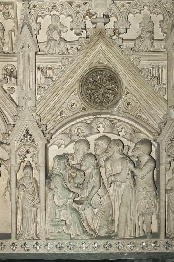 The tragic love story of a posthumous queen