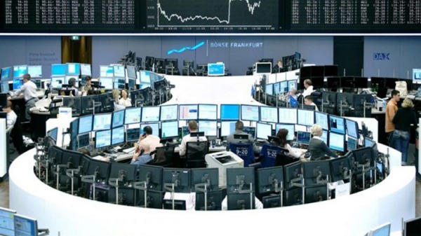 Το ευρώ ανεβαίνει πάνω από τα 1,154 δολάρια