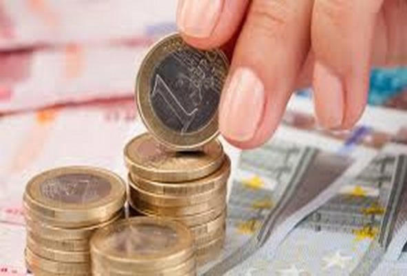 Το ευρώ ενισχύεται πάνω από τα 1,161 δολάρια