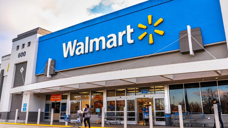 4 best holiday items to buy at Walmart after Christmas