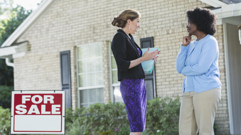 5 Things To Do If You Get a Lowball Offer on Your House, According to ...