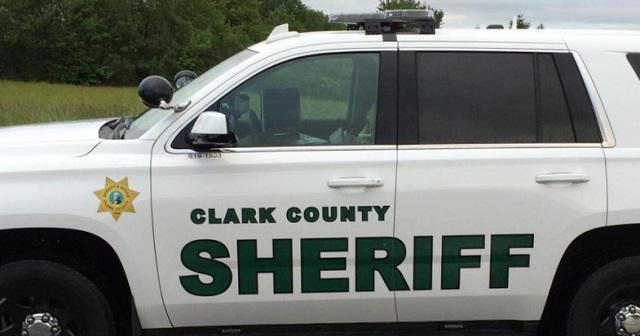 1 dead, 1 seriously injured after deadly stabbing in Clark County