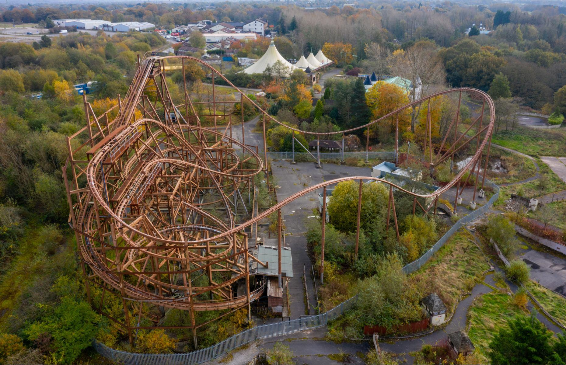 These Ill-Fated Tourist Attractions Were Epic Failures