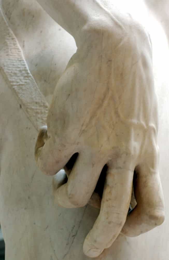 Secret messages hidden in famous statues