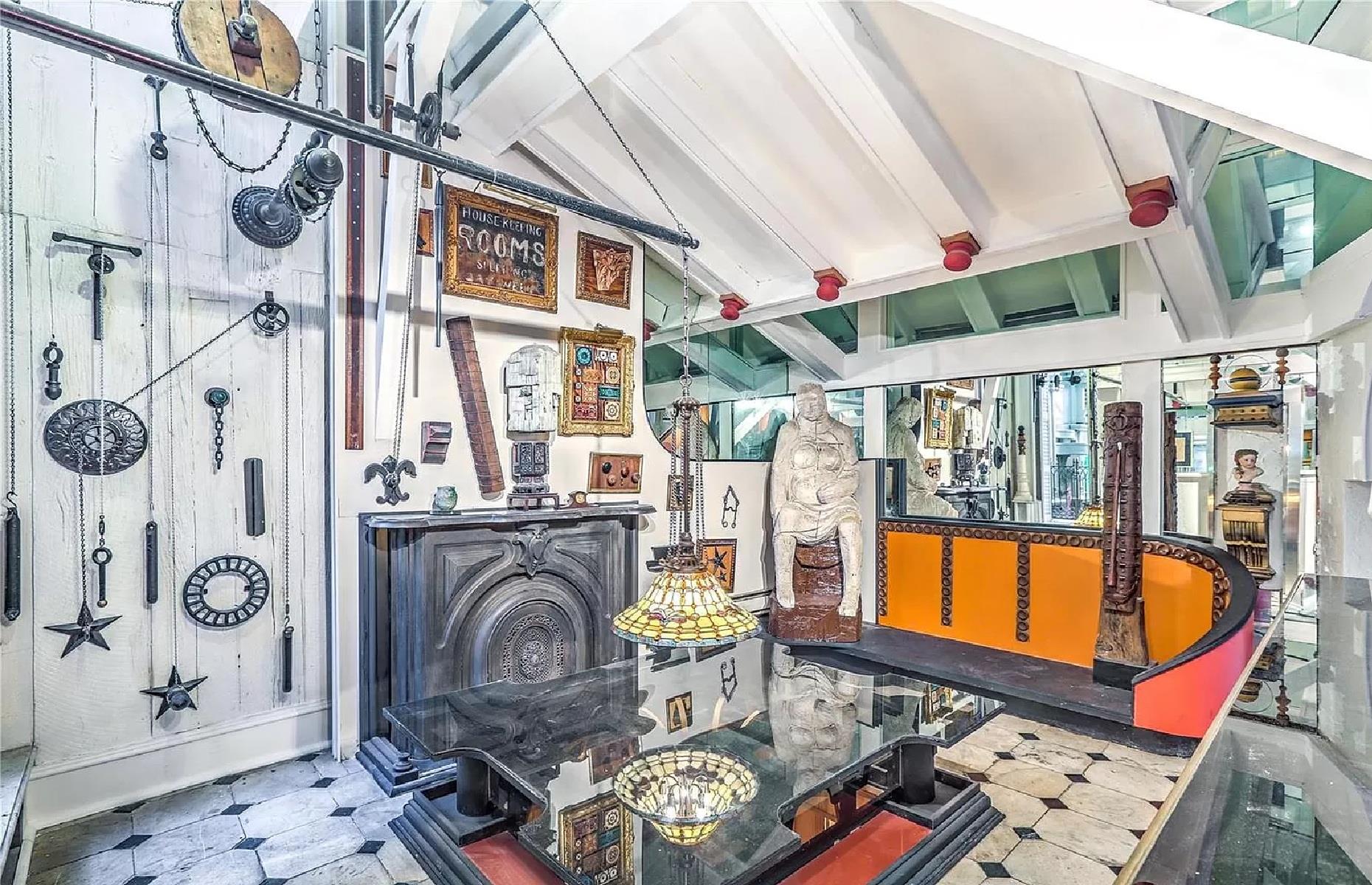 From Alice In Wonderland to a carnival, 9 homes with incredible interiors