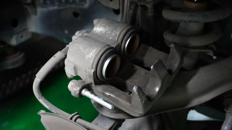 Kaliper Rem Mobil Macet, Bagian Ini Wajib Jadi Perhatian Penting