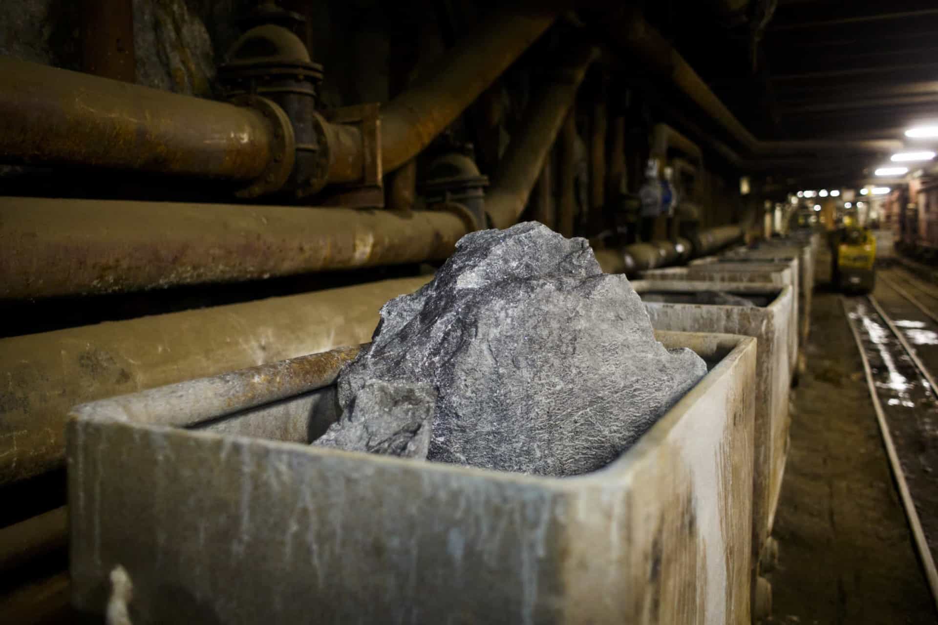 Radioactive facts about uranium