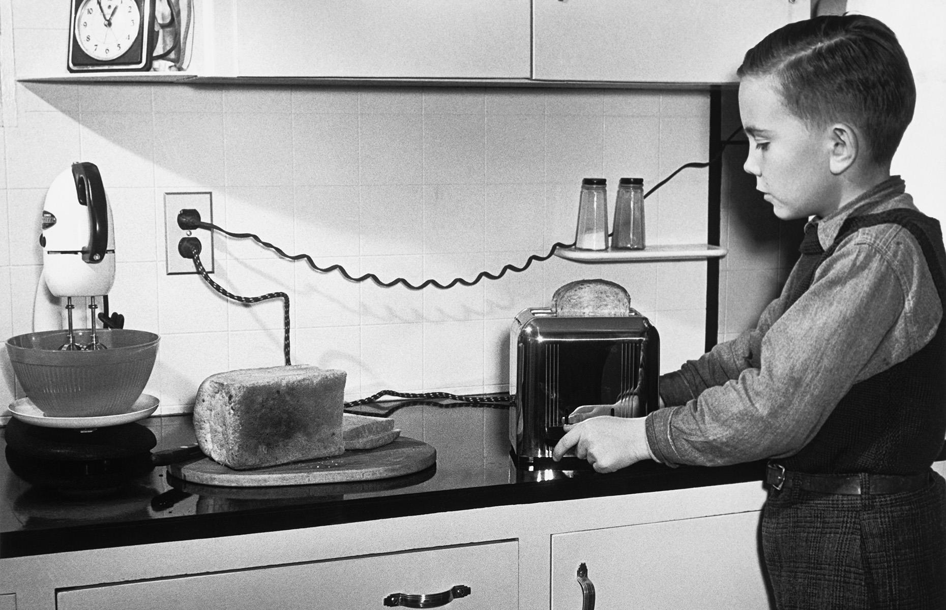 See how the American kitchen changed in the 20th century