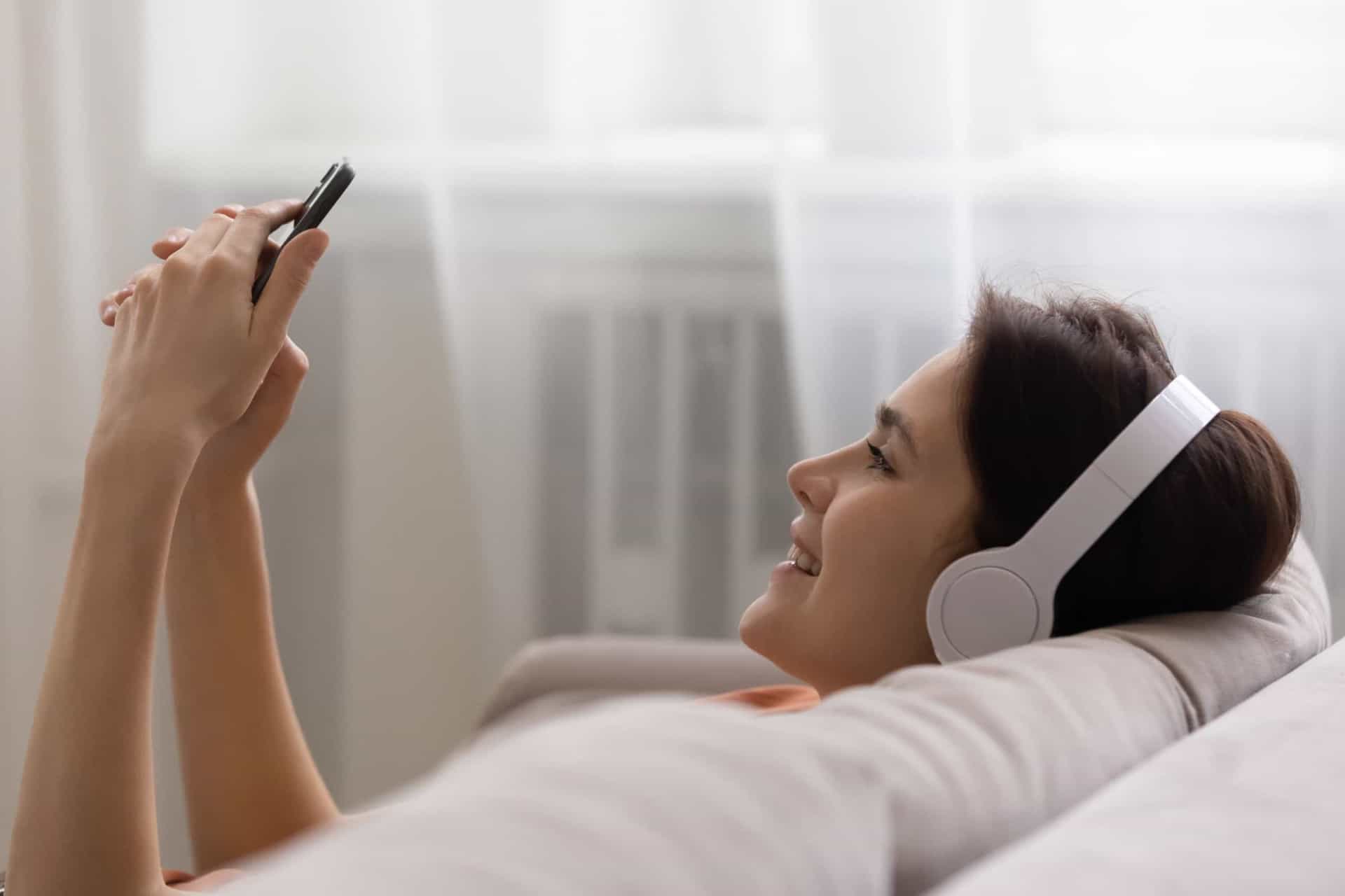 Not quite an introvert or an extrovert? Enter the ambivert