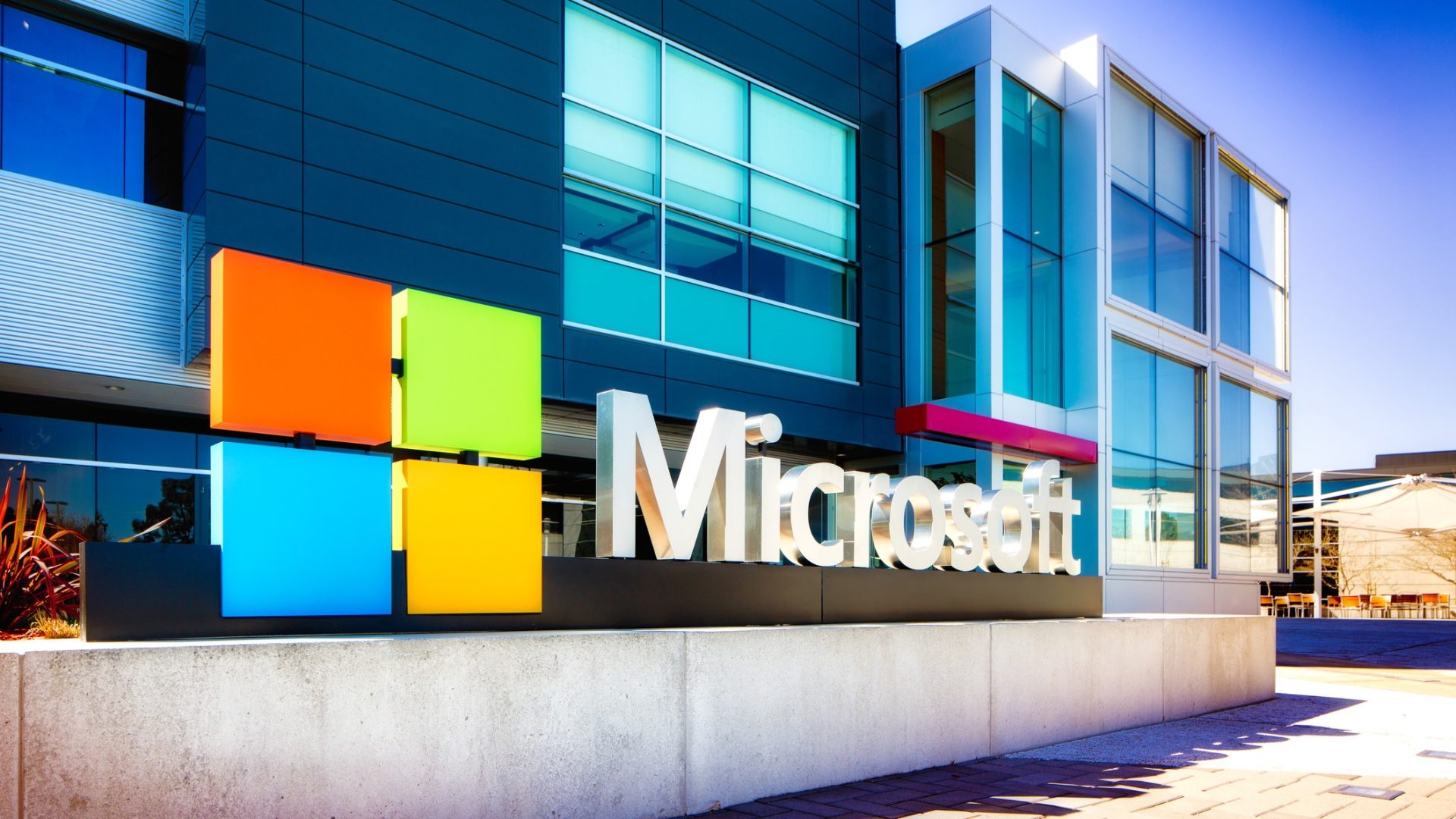 4 Ways You Can Leverage Microsoft To Make Money