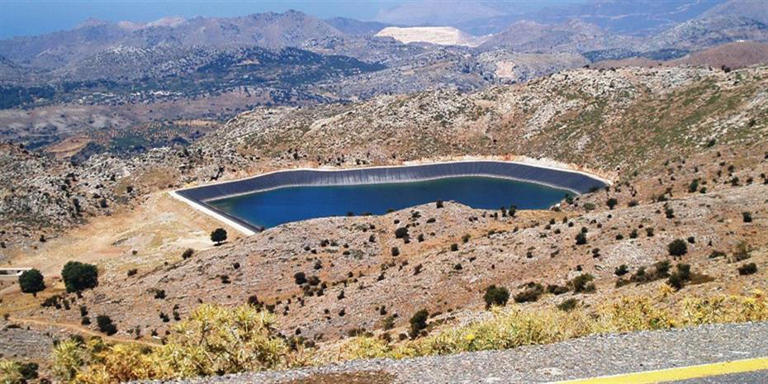 Πώς αλλάζει το παιχνίδι των υδάτων και ο ρόλος της ΔΕΗ