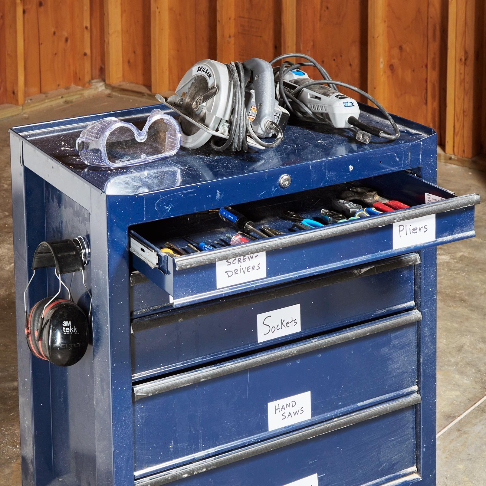 20 tips and hacks to organize your garage
