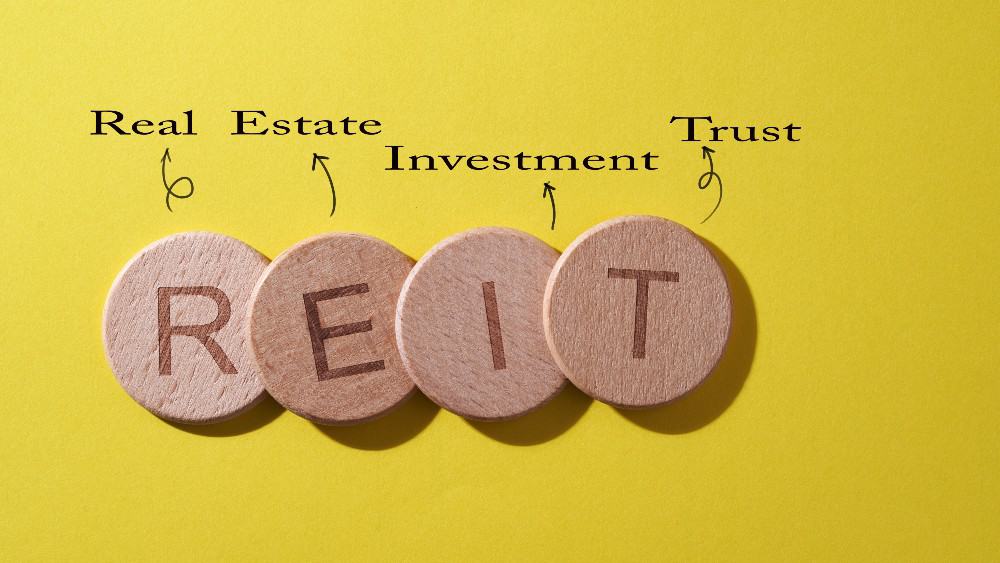 navigating-the-world-of-reits-dividend-gems-in-the-canadian-real