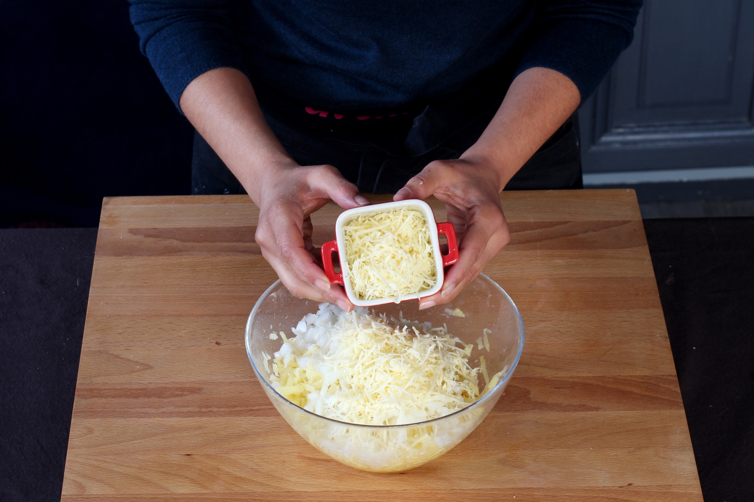 Perfeito para o lanche de hoje: Rocambole fácil de presunto e queijo