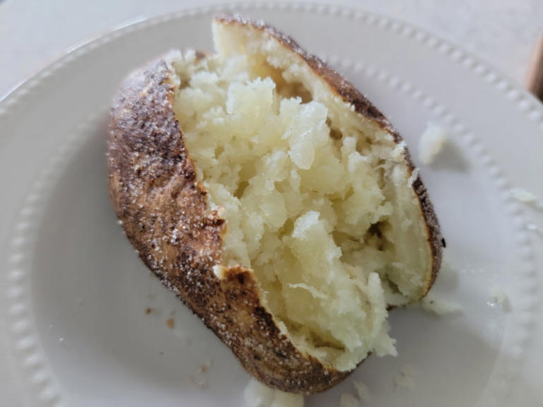 Easy and oh-so-delicious Air Fryer Baked Potato Recipe!