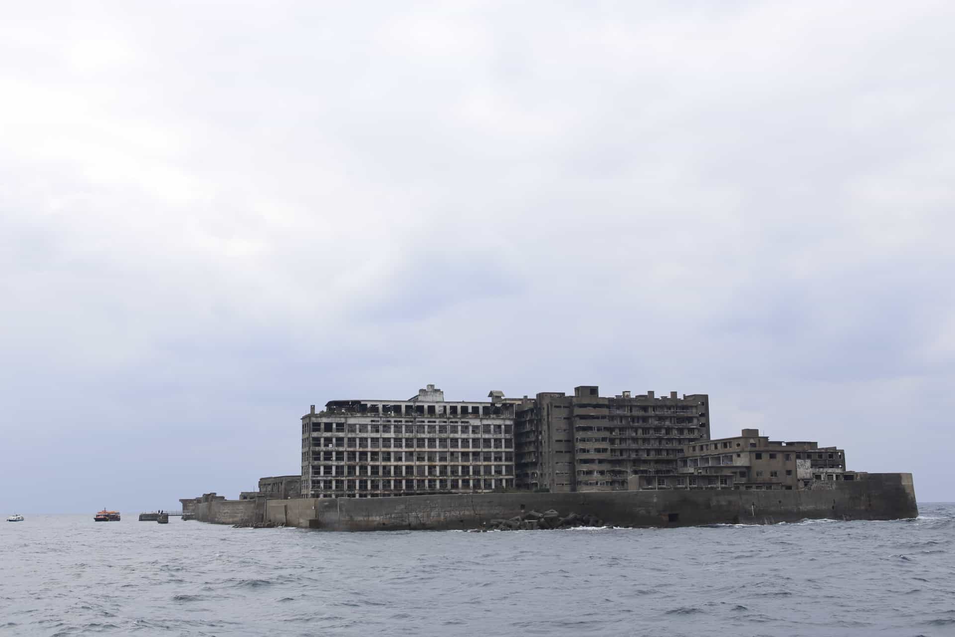 Hashima: Ein unheimlicher Ort in Japan