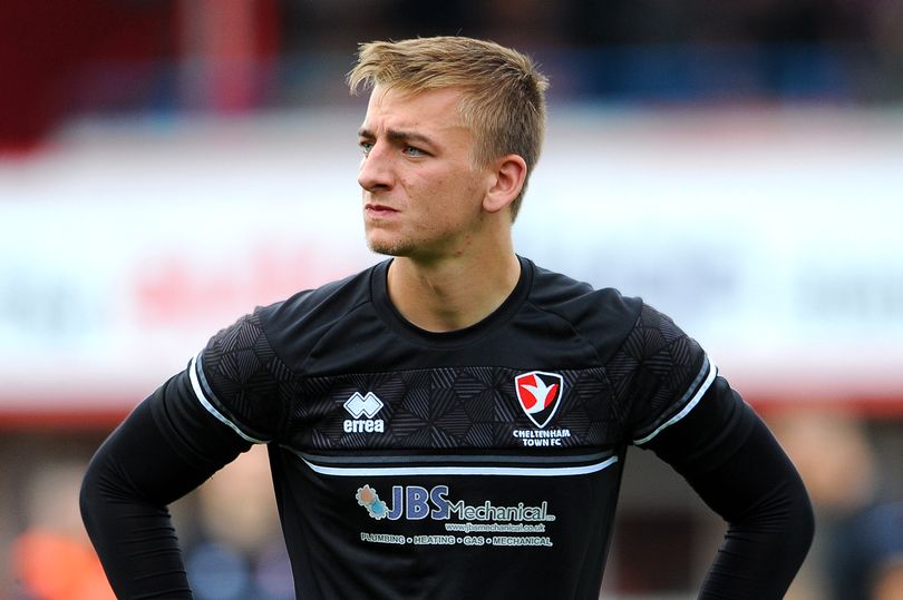 Former Oxford United and Hereford goalkeeper Max Harris set for ...