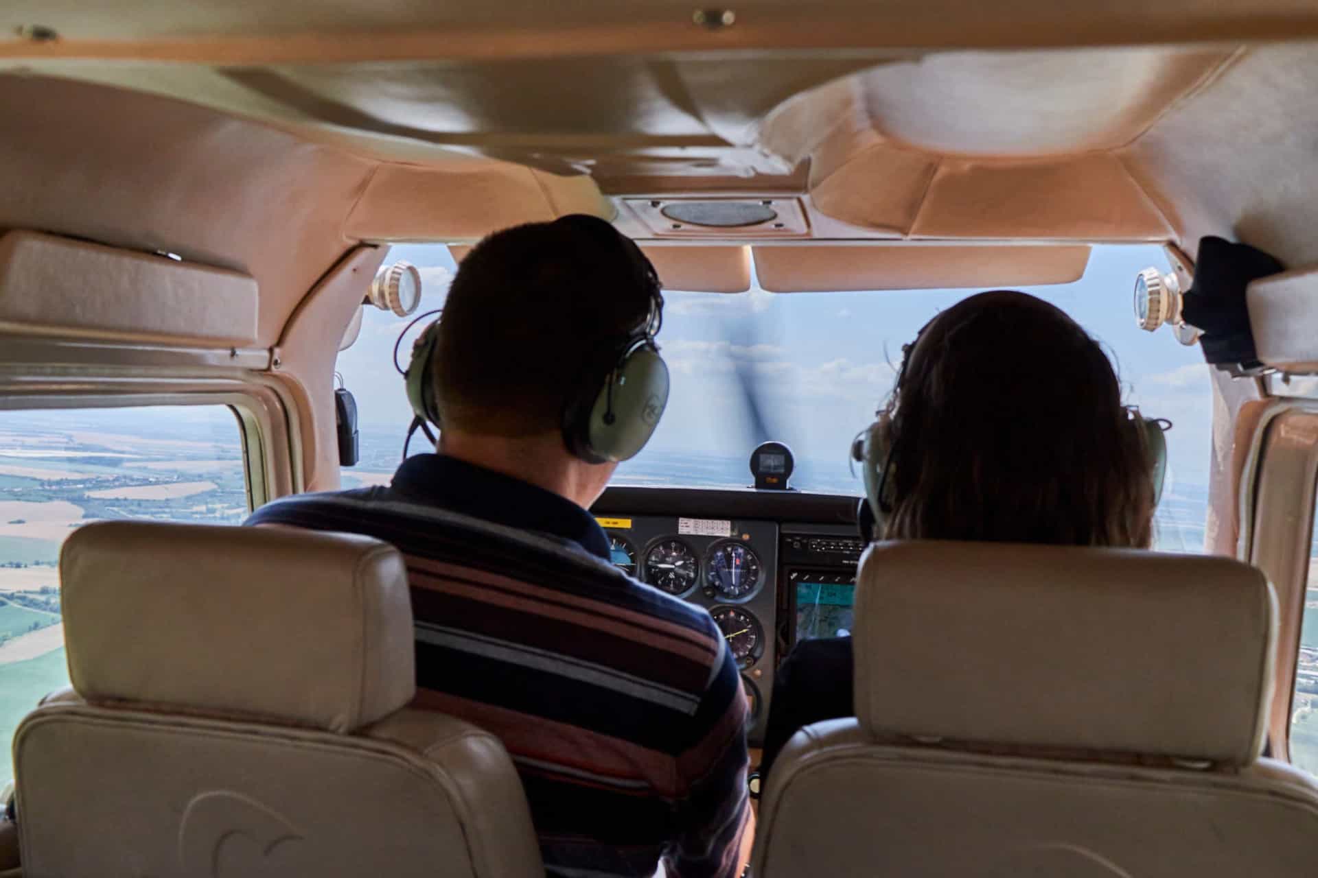 How to land a plane in an emergency