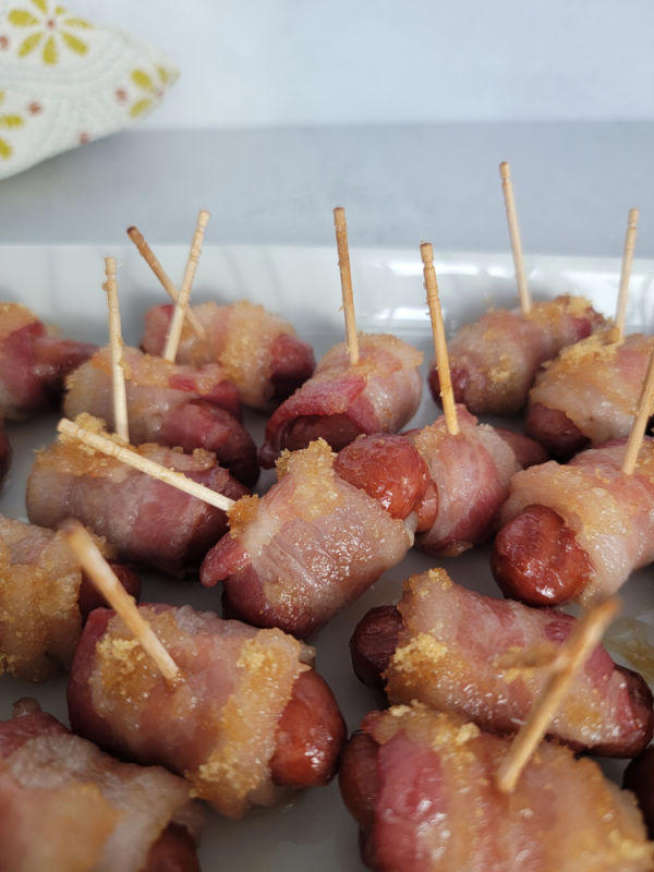 Brown sugar bacon wrapped smokies recipe (3 ingredients)